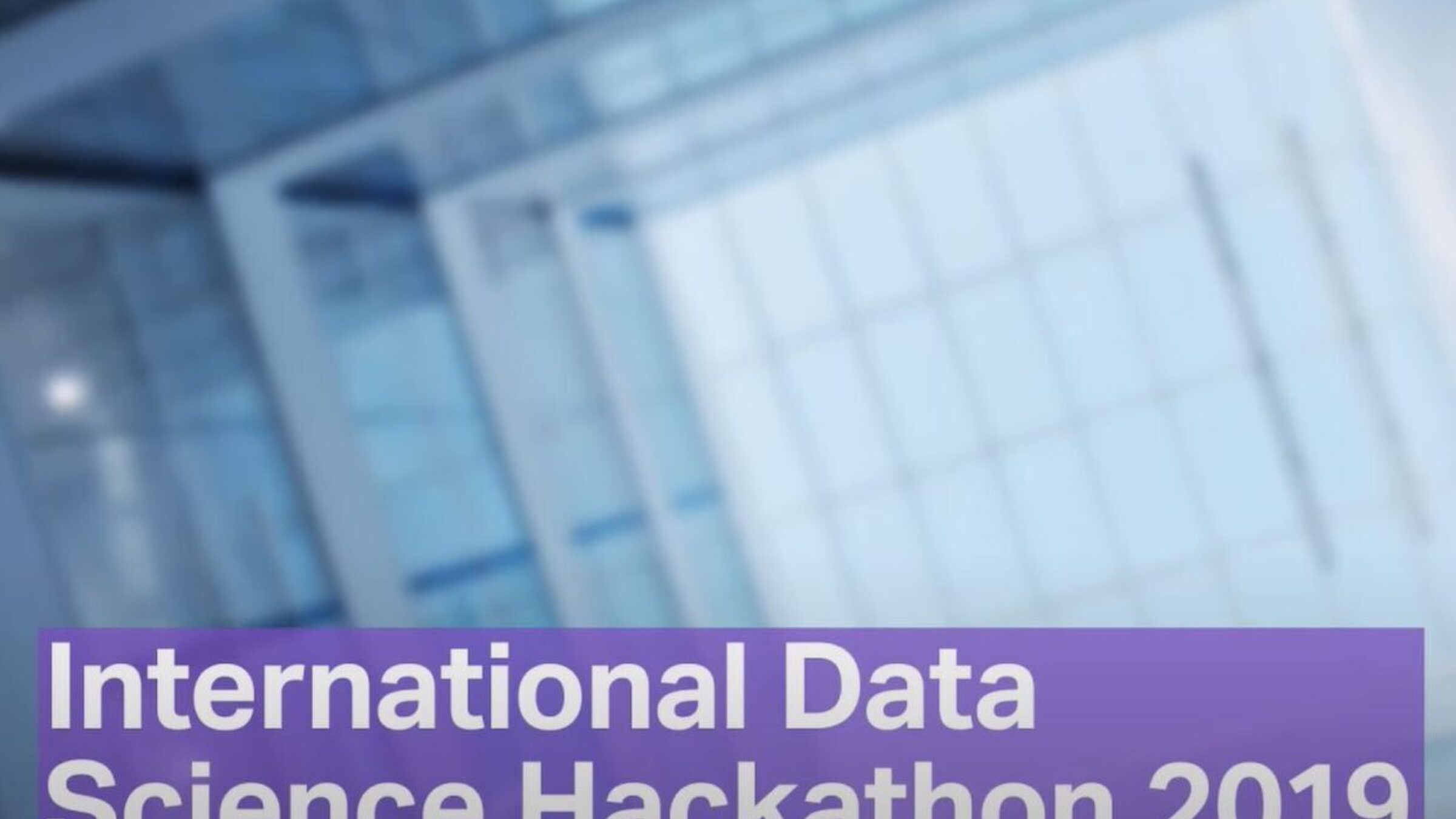 "Datavengers" winning Data Science Hackathon - RWTH Business School